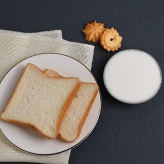 China Glycerol Monostearate 90% Emulsifiers Glyceryl Stearate For Chocolate Toffee for sale