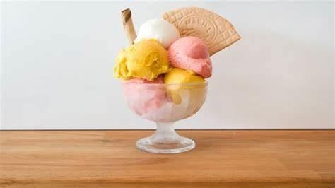Quality 99% PGE Natural Food Emulsifiers E475 For Ice Cream for sale