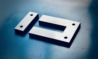 Cina Nucleo di ferro laminato del centro di ferrite del VASO UI EI di PQ in trasformatore 0.5MM in vendita
