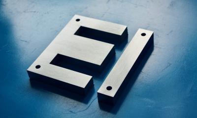Cina Laminazioni E-I EI 100 del trasformatore del centro d'acciaio del trasformatore del silicio di 3UI 0.5mm in vendita