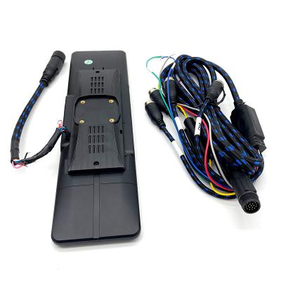 Cina Car Rearview Quad Split Monitor Remote Control 4 Channels 18-PIN Rear Veiw Mirror For Truck Bus in vendita