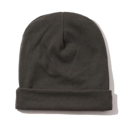 China COMMON Acrylic Knit Beanies Hat Winter Cap With Custom Logo For Mens Womens Beies for sale