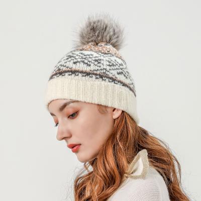 China Winter COMMON Hats Wholesale Boho Pompom Knitted Beanie Hat Winter Pom Pom Hat for sale