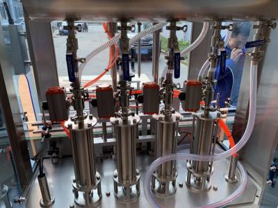 중국 서보 시스템과 병 주액 장치 4 노즐 충전기 판매용