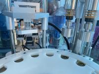 China Multifunctional Pet Bottle Capping Machine , Rotary Capper Machine 3000-4000BPH for sale
