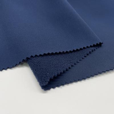 Cina 145 cm Tissu impermeabile a guscio morbido Multicolore Peso 270-330 gm in vendita
