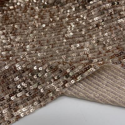 China Sequins Tecido bordado Vários desenhos e estilos disponíveis M13-032 à venda