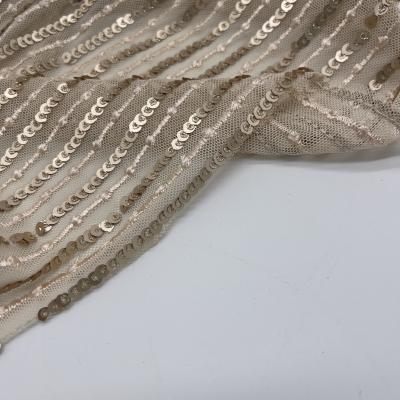 Cina Disponibili vari disegni Sequins ricami Abbigliamento Forme Disponibili M13-035 in vendita