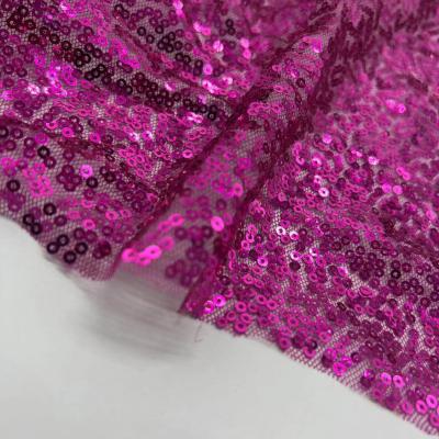 Cina Glitzy Sequins Embroidery Design 100% tessuto poliestere viola per stoffa in vendita