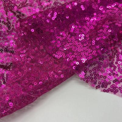 Cina Glitzy Sequins Embroidery Design 100% tessuto poliestere viola per stoffa in vendita
