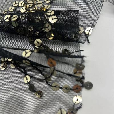 Cina Tela di seta in rete ricamo 100%P oro seta aggiungere differenza tessuto netto per vestito in vendita