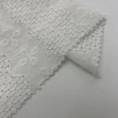 Cina tessuto ricamato bianco a maglia piccola 100%N traspirante per abiti di fodera in vendita