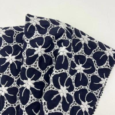 Cina Large area pattern in a variety of colors plain embroidery for girl daily dresses in vendita