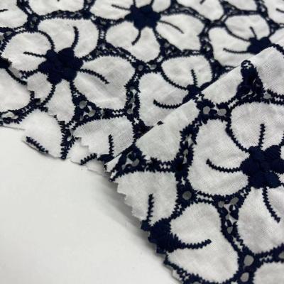 Cina Large area pattern in a variety of colors plain embroidery for girl daily dresses in vendita