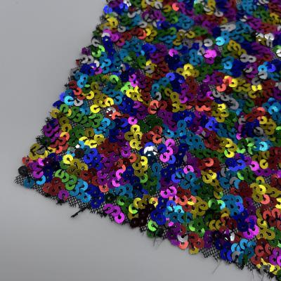 Cina Glitzy Sequins Embroidery Design 95% poliestere 5% spandex colorato tessuto di sequin per giubbotto in vendita