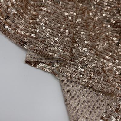 Cina Stoffa ricamata di paccole 95% P 5% SP colore oro per gonne di paccole in vendita
