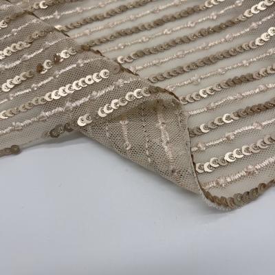 Cina Stoffa ricamata 95% P 5% SP colore oro Buono per gonne da sequoia in vendita