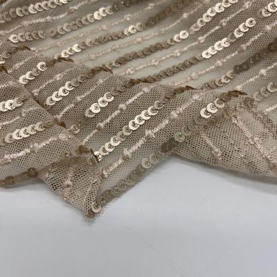 Cina Stoffa ricamata 95% P 5% SP colore oro Buono per gonne da sequoia in vendita