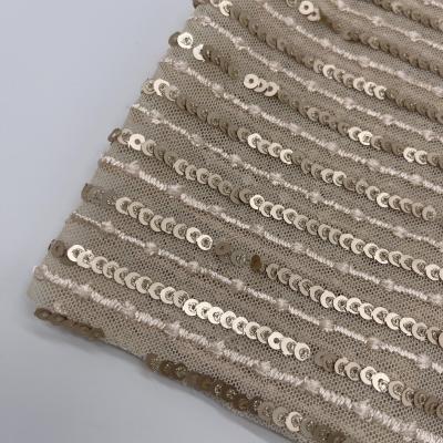 Cina Stoffa ricamata 95% P 5% SP colore oro Buono per gonne da sequoia in vendita
