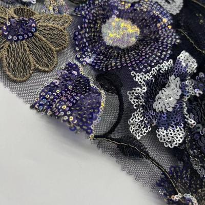 Cina Tissu ricamo di color nero 100% poliestere Unico per abiti a seghe in vendita