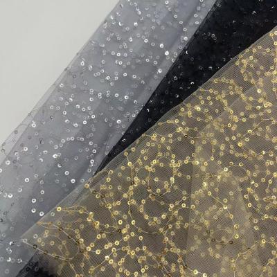 Cina Mesh Sequins Embroidery Fabric  100% N Lightweight Embroidered For Party  Dresses in vendita