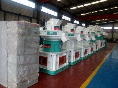 China Biomass Pellet Plant Mobile Wood Pellet Machine / Sawdust Pellet Making Machine for sale