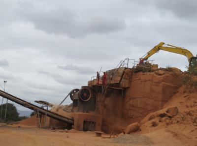 China Symons Cone Jaw Crusher Machine Europe Type Rock Hammer Crusher C125 for sale