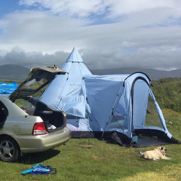 Quality Ultralight Pyramid Tent Family Tent With Vestibule Shade Beautiful Large Space for sale