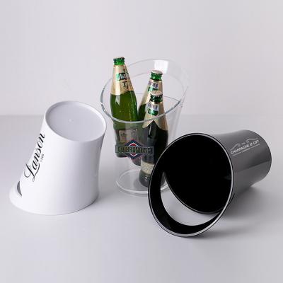Cina Edizione limitata di plastica riutilizzabile Moet Chandon Cooler di Champagne Ice Bucket 101oz in vendita
