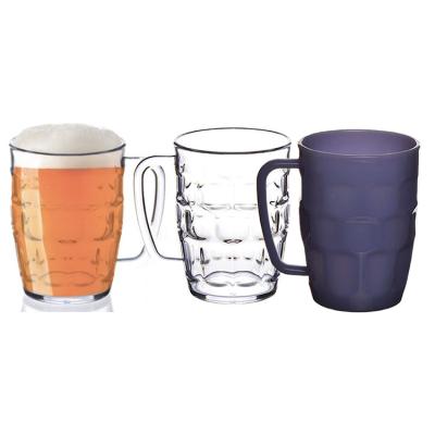 China Unique 21oz Plastic Beer Mugs With Handles Reusable Recyclable for sale
