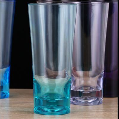 Cina Vetri di colpo di plastica della vodka di Glasses Colorful Unbreakable SAN della chiavetta ciao della palla accatastabile in vendita