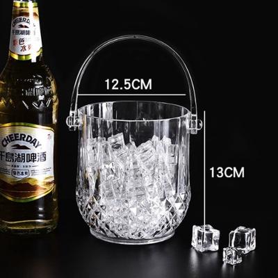 Cina Household Acrylic Champagne Ice Bucket Bar Transparent Diamond Shape Silver Handle in vendita