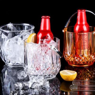 Cina Household Acrylic Champagne Ice Bucket Bar Transparent Diamond Shape Silver Handle in vendita