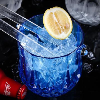 Cina Household Acrylic Champagne Ice Bucket Bar Transparent Diamond Shape Silver Handle in vendita