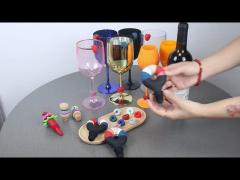 wine stopper charm 2 in 1