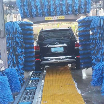 中国 アメリカン・トンネル・カー・ウォッシュ・マシーン (Drive-through Conveyor Belt American Tunnel Car Washing Machine) 販売のため