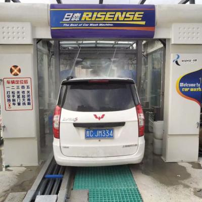 China Hoogdrukwater Automatische Autoverwasser Tunnel 9 Borstels Te koop
