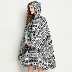China Der Regenmantel SGS-Frauen mit Hood Waterproof Multiapplication Reappliable zu verkaufen