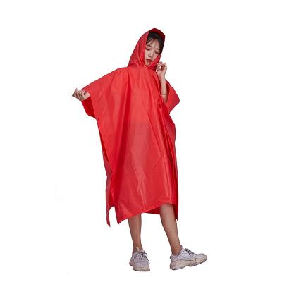 Cina Mantella da pioggia rossa di Multiapplication con il materiale impermeabile del cappuccio TPU in vendita