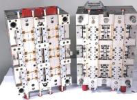 China High Cavitation Plastic Injection Mold Base P20 Material OEM for sale