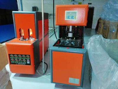 China Máquina que sopla de la botella semi automática del ANIMAL DOMÉSTICO de la máquina del moldeo por insuflación de aire comprimido del ISO 2000bph en venta