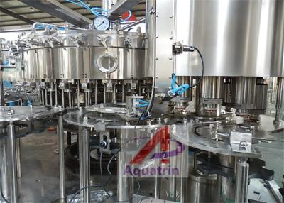 China La máquina de rellenar del refresco de la máquina de WaterFilling de la soda carbonató la cadena de producción de relleno de la bebida en venta