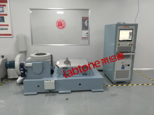 ASTM D999-01 Standard Battery Vibration Test Systems : Sine, Random, Shock Test 1