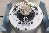 China High Frequency Electrodynamic Vibration Shaker Vertical Simple Controller Operation for sale
