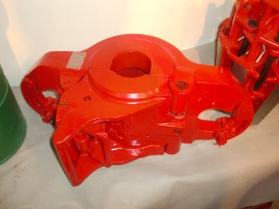 China Handling Equipment，Manual Tongs, Hydraulic Catheads,Hydraulic Power Unit, Elevators,Elevator Links,Drill Pipe Power for sale