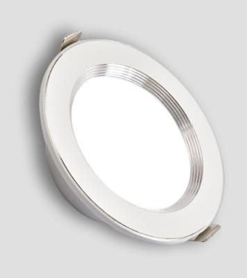 Cina 2.5 pollici regolabile CCT LED Downlight 7W 3000K-6000K in vendita