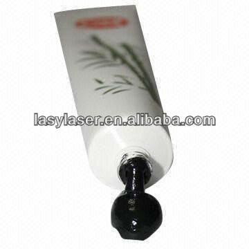 Cina Tipo libero degli accessori due della macchina di bellezza del silicone femminile della crema di fronte del carbonio di trattamento del laser facoltativo in vendita