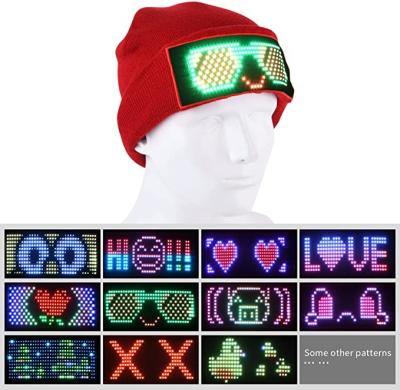 Cina Editabile unisex del cappuccio di Beanie Hat Bluetooth APP DIY LED Smart dell'esposizione in vendita