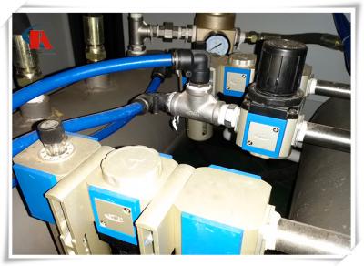 Cina Bottiglia automatica dell'ANIMALE DOMESTICO di 6 Caviy che soffia forte penetrabilità del volume a macchina 0.8L in vendita