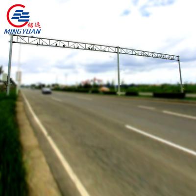 Chine Poteaux électriques tubulaires ronds en métal galvanisé en forme de L Caméra CCTV Surveillance de sécurité Fabricant de poteaux en acier à vendre
